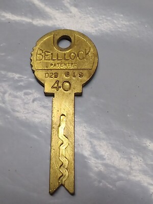 Bell Lock Key Antique Slot Machine Jukebox Penny Arcade # D2B619 D2B ...