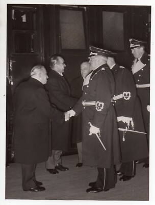 EMIL HACHA ( Presidente Cecoslovacchia ) con FRANTISEK CHVALKOVSKY ...