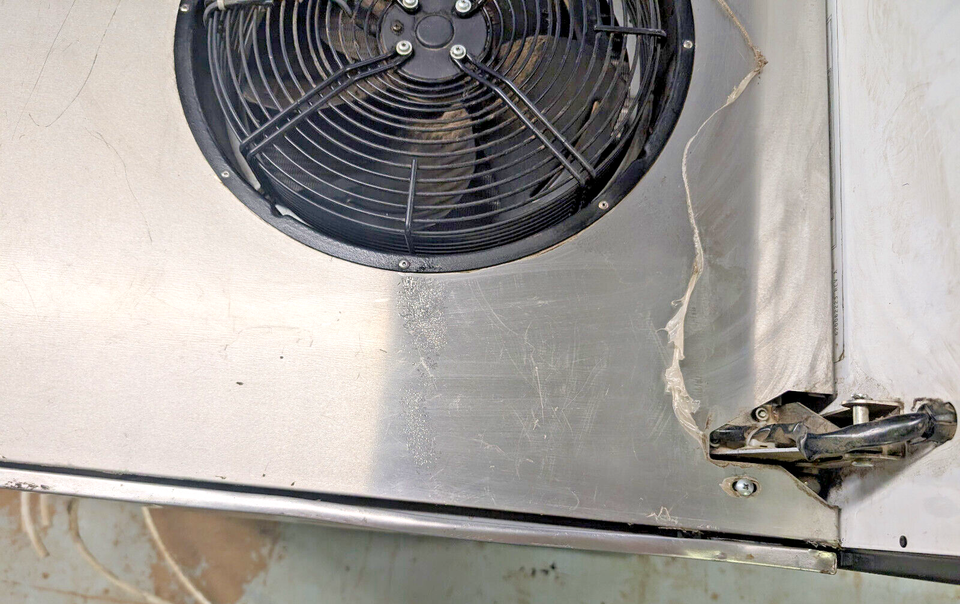 Cornelius Viper 4 Frozen Drink Machine, Four Flavor Barrels, Slushie ...