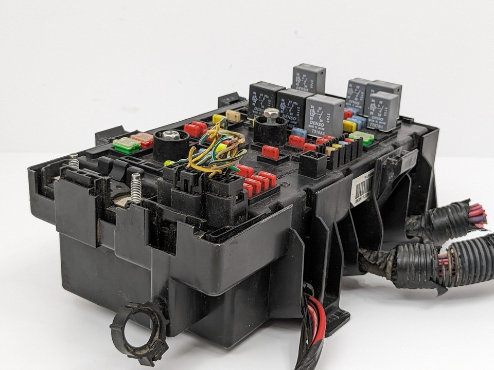 2008-2009 CHEVY EXPRESS VAN 1500 2500 3500 ENGINE FUSE BOX GAS 25888289 ...