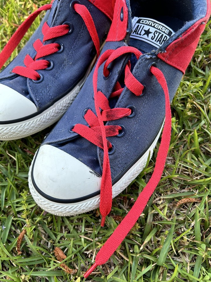 Converse Chuck Taylor Axel Mid Sneaker Navy Red Slip On Size US 5 Youth ...