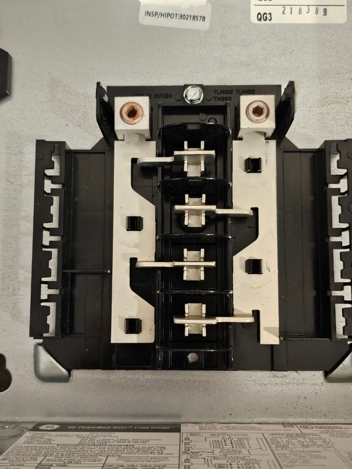 GE TLM812SCUDP 8 Space Load Center Main Lug Electrical Panel 120/240V ...