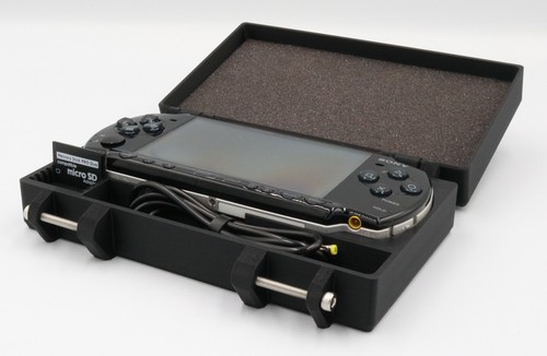 PSP 2000 & 3000 Compatible Protective Carrying Case - Holds 6 + 1 Games ...