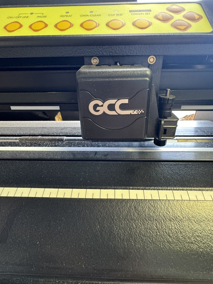 GCC Expert Ⅱ LX 24 Vinyl Cutter Plotter WITH SOFTWARE, MANUAL AND POWER ...