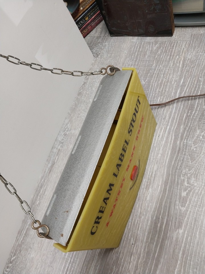 Watney Mann Red Barrel Beer Sign Antique 1950s Light Up Bakelight RARE ...