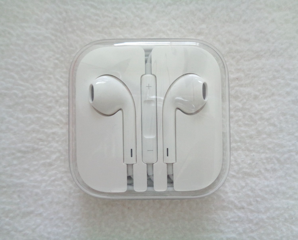 Apple iPhone EarPods 3.5mm Jack Original Wired Earbuds Headphones | eBay