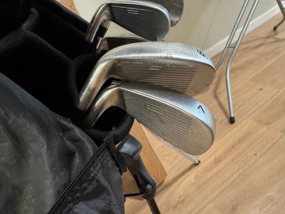 Wilson Ultra Yellow Golf Club Set Mens Used Good Condition, 10 free ...