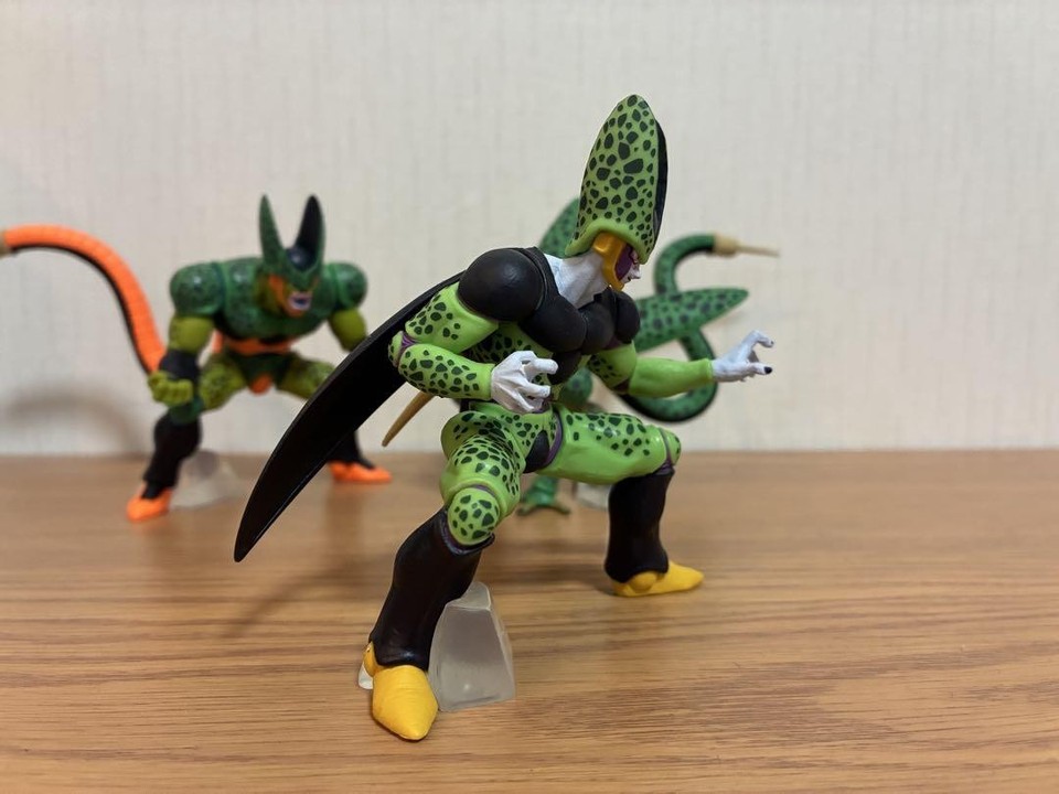 HG Dragon Ball Cell Complete Set: Cell First Form, Cell Second Form ...