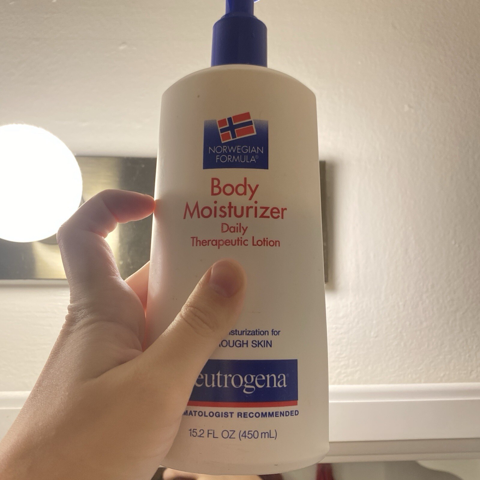 Neutrogena Norwegian Body Moisturizer Therapeutic Lotion 15.2 oz | eBay