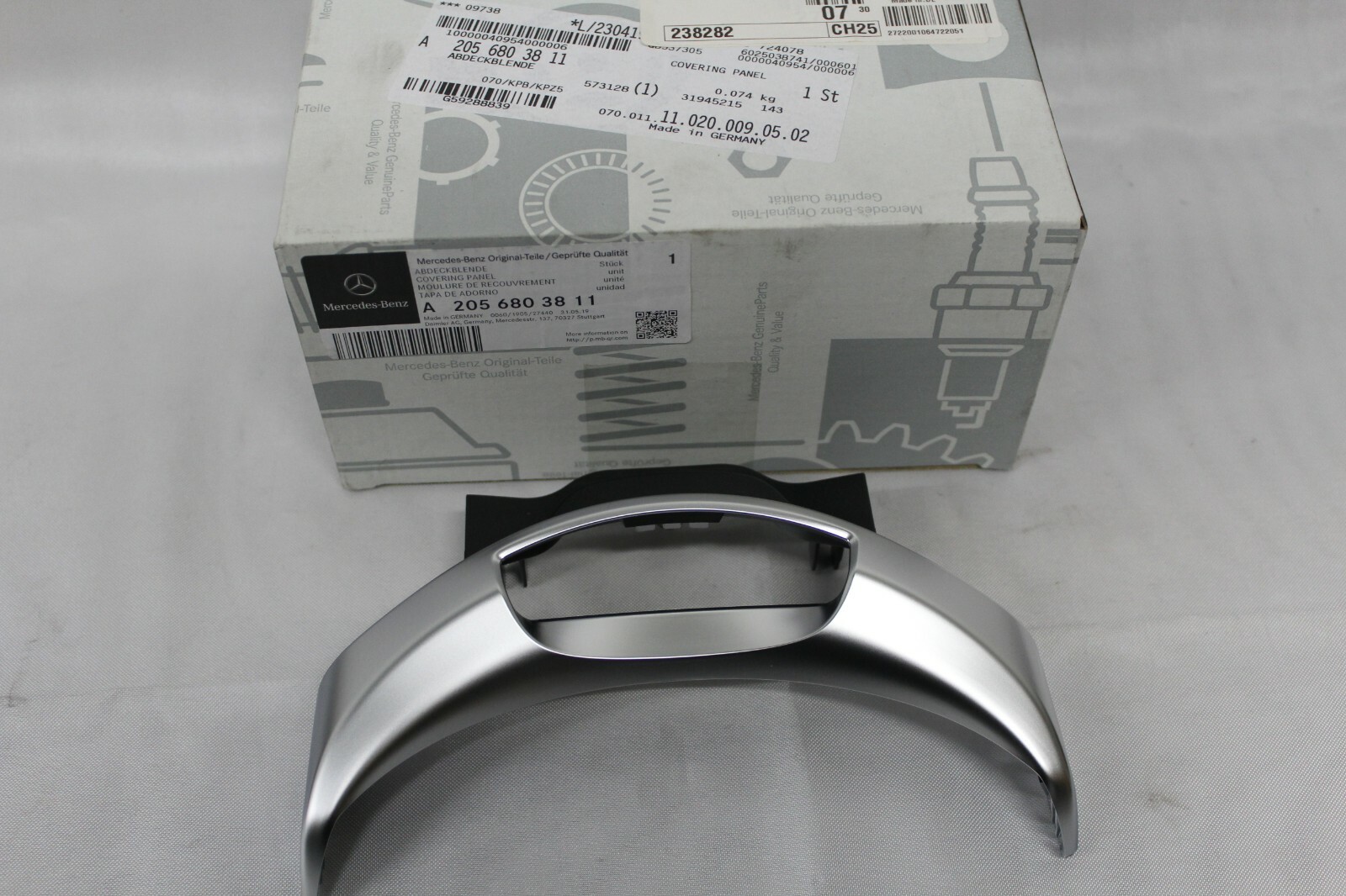 NEW Genuine Mercedes-Benz W205 C-Class Centre Console Handle Cover ...