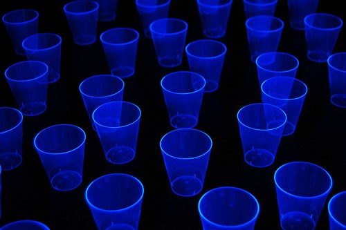 DirectGlow 2oz 50 Count Neon Blue Blacklight Plastic Shot Glasses Glow ...