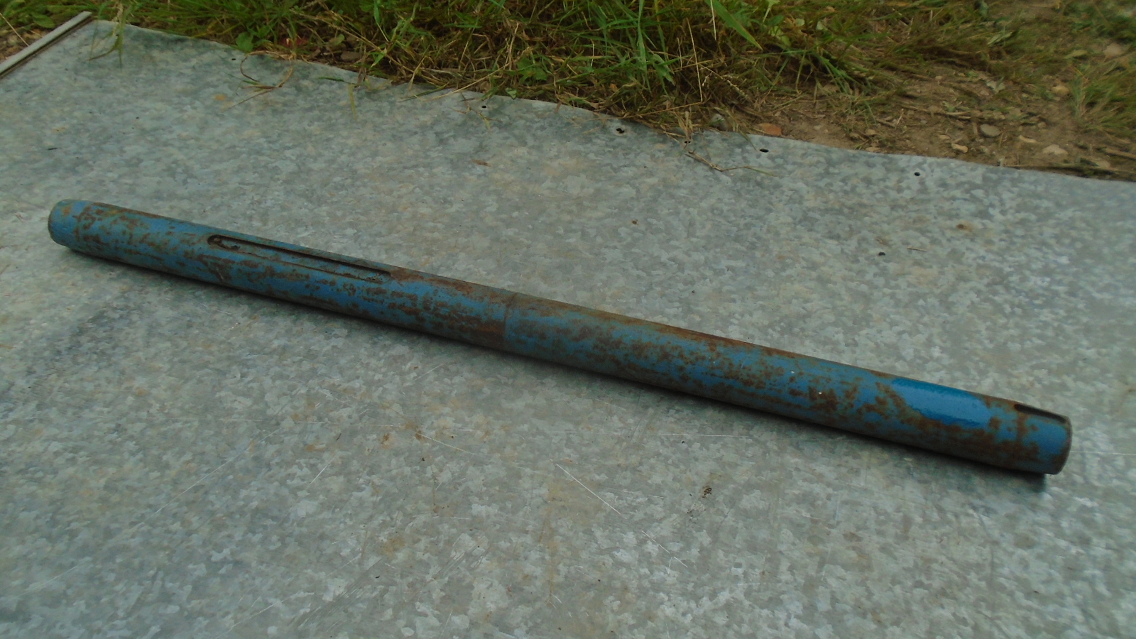 Ransomes Plough Cross Shaft Tappered Keyed End Blue 31inch Long | eBay UK