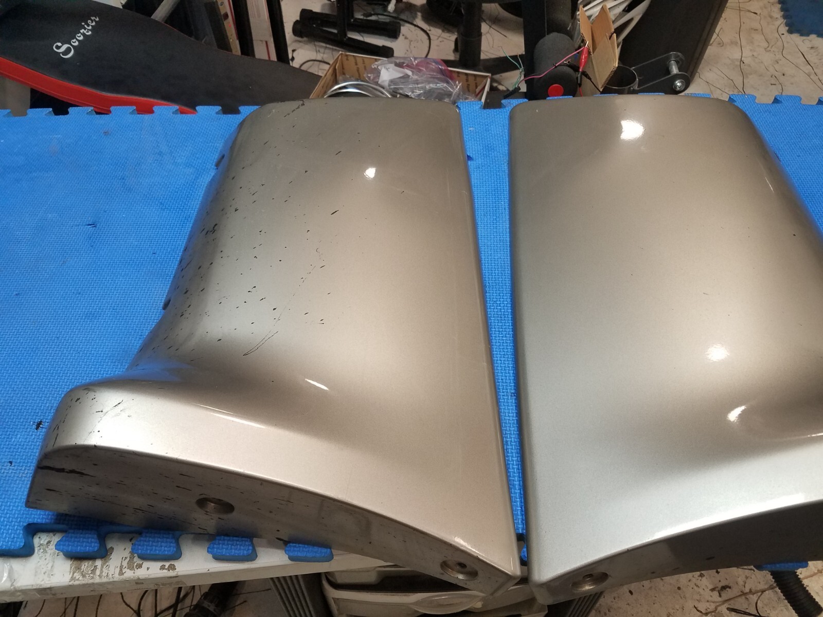 2001 - 2006 GMC Yukon Denali XL Lower Rear Quarter Moldings Trim PAIR R ...