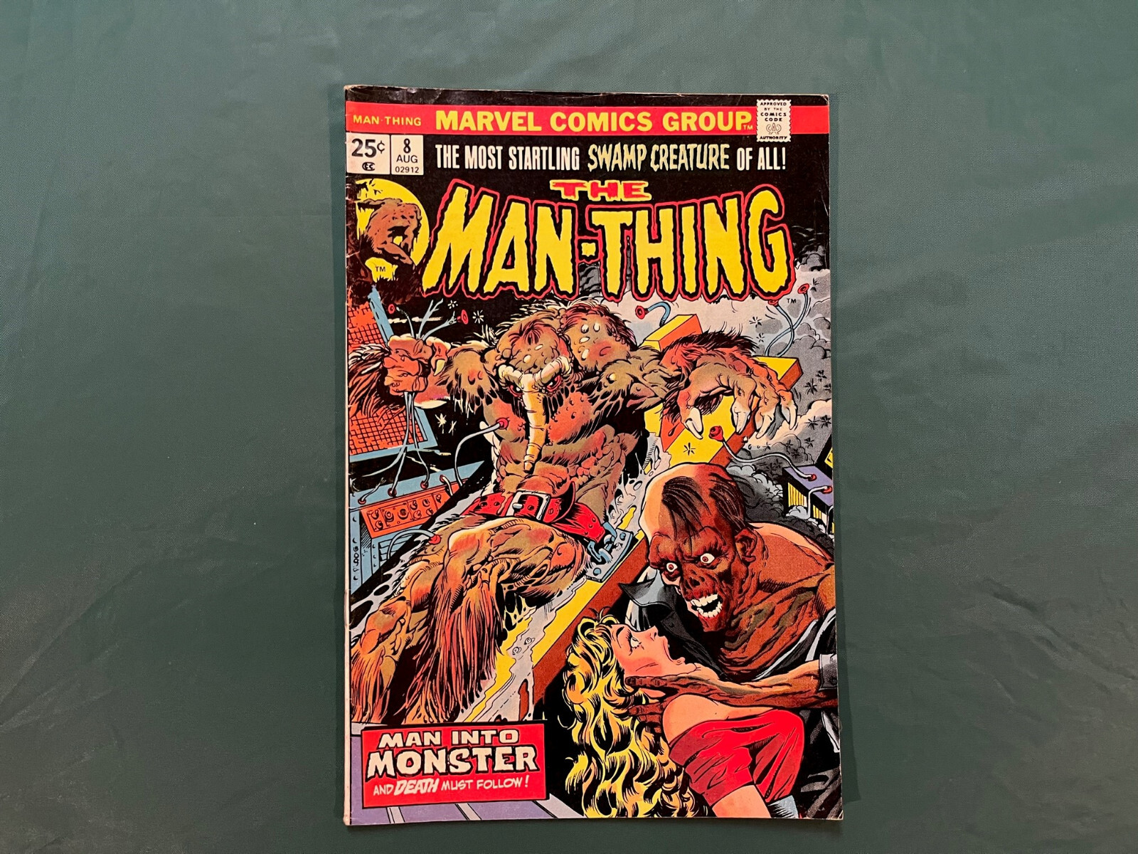 Man-Thing #8 Marvel Comics 1974 Bronze Age Mike Swamp Creature Lots of ...
