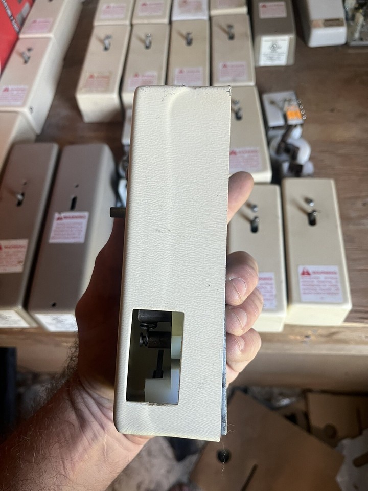 Refurbished Waupaca EMI 2 Elevator Interlock Door Lock. Left Or Right ...