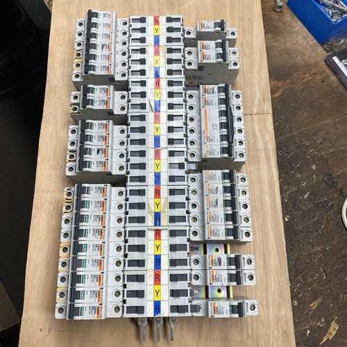 Schneider Merlin Gerin Pan Distribution Board Box Fuse 16 Way 3 Phase ...