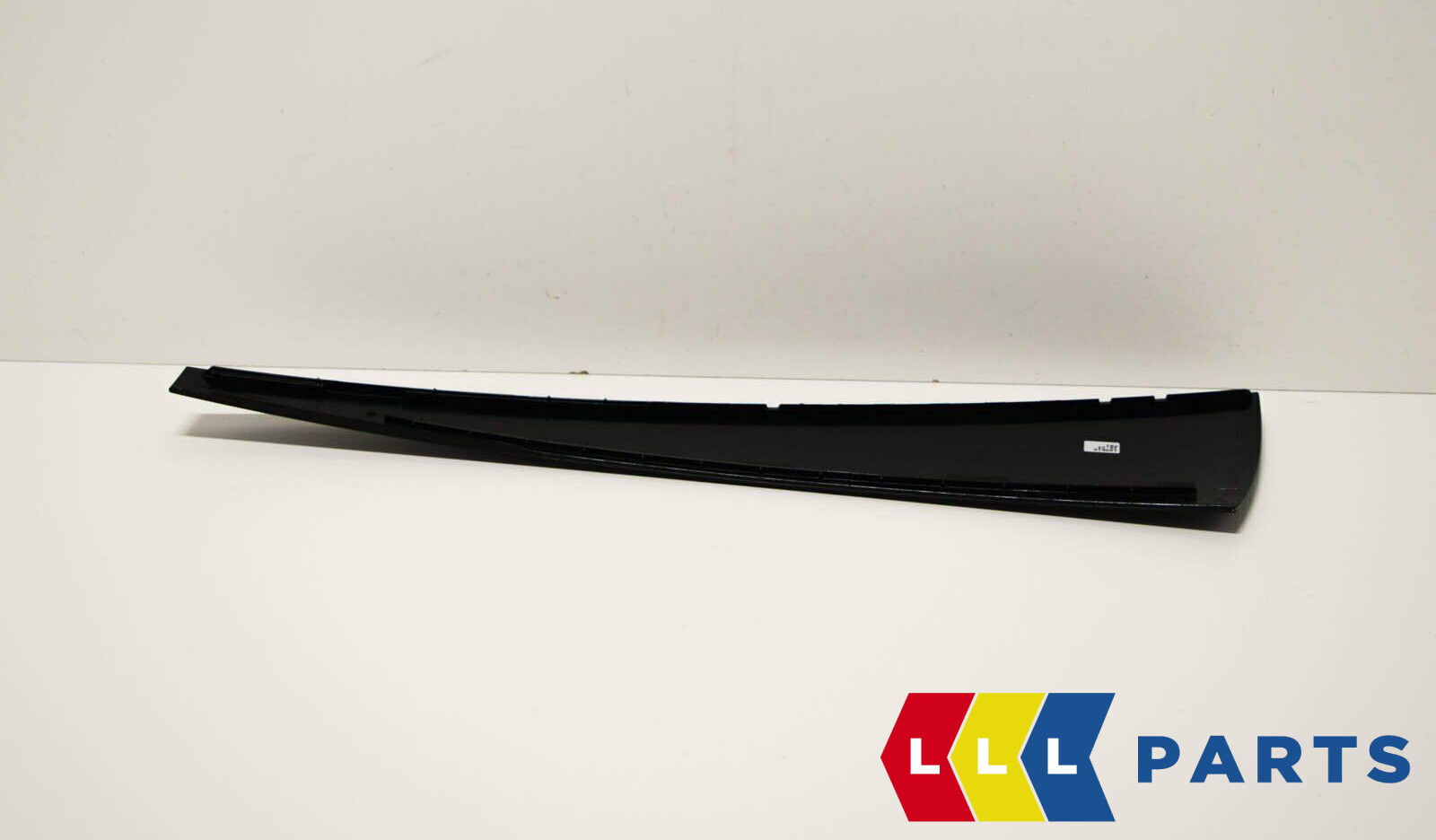 NEW GENUINE MERCEDES-BENZ MB SLK R171 C-PILLAR COVER TRIM RIGHT O/S ...