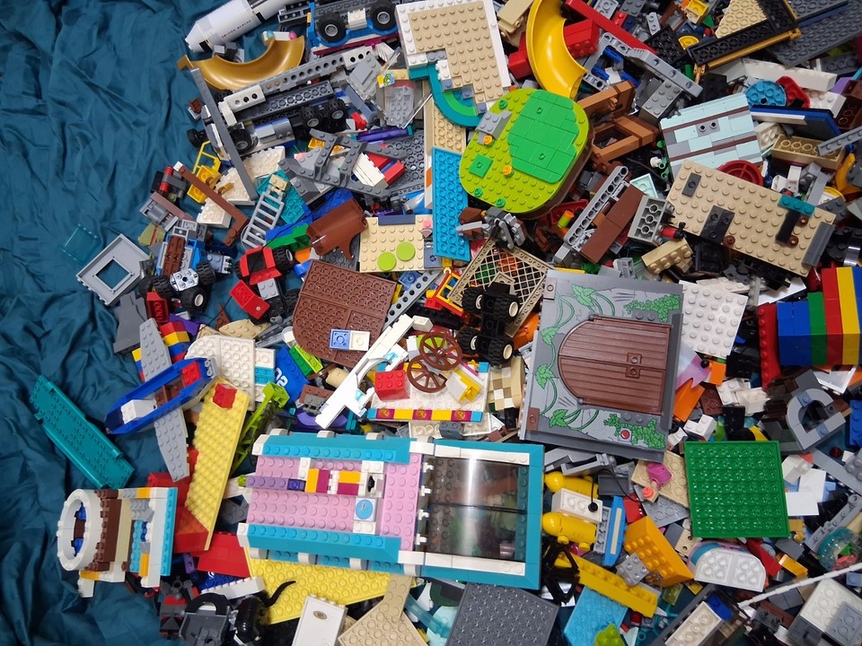 LEGO GENUINE OVER 17LBS LARGE LOT #2 Bricks Blocks, Pieces Mixed Legos ...