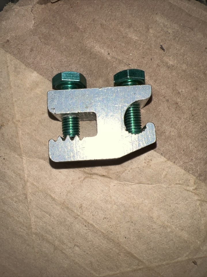 Box Of 50 Ilsco SGB-4 Lay-in Ground Lug Dual Conductor Range 4-14 | eBay