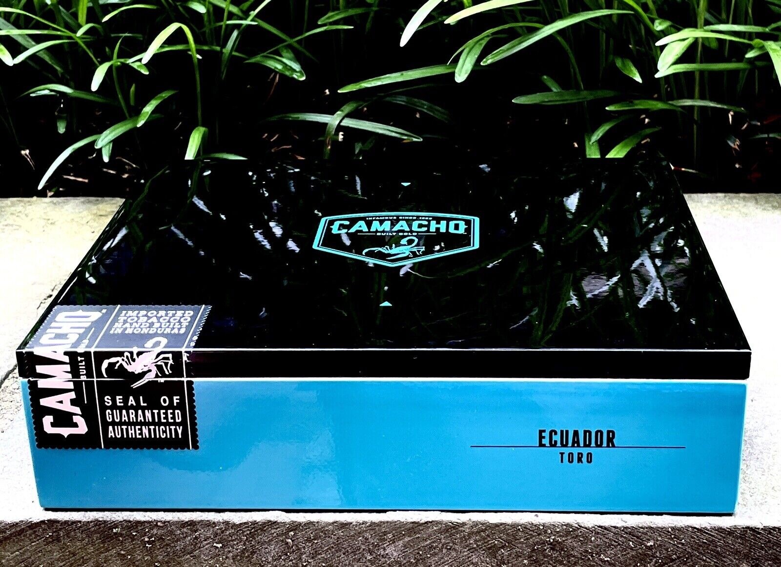 Camacho Ecuador Blue Empty Cigar Box, No Cigars | eBay