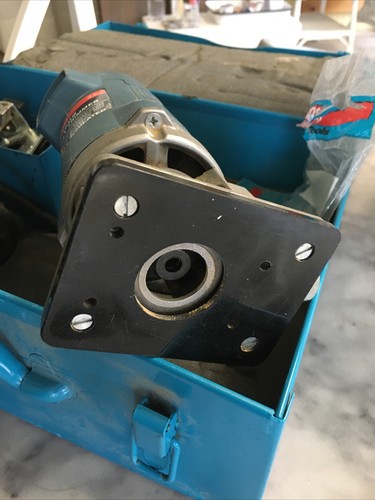 Bosch 1609 laminate trimmer router kit with offset, tilt underscribe ...