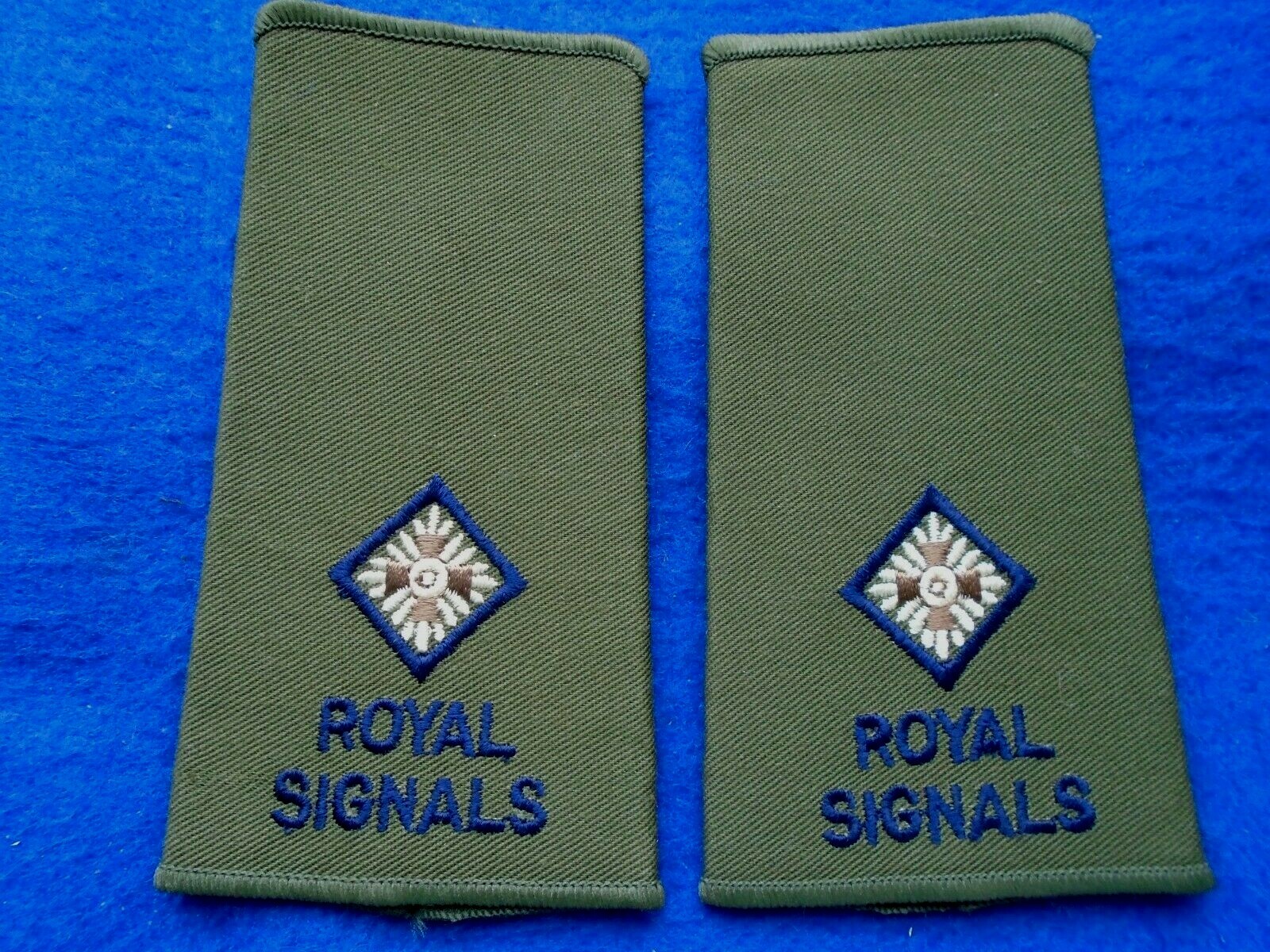 PAIR ROYAL SIGNALS, ROYAL CORPS OF SIGNALS 2ND LIEUTENANT SHOULDER RANK ...