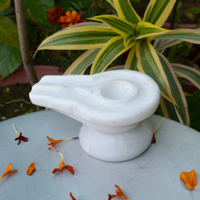4" White Yoni Base Jaladhari Stand Narmadeshwar Shivling Holder ...
