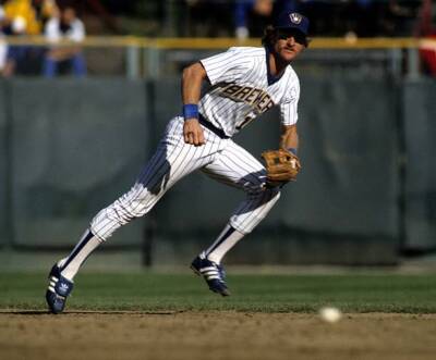 Baseball Robin Yount Of The Milwaukee Brewers Batting 1982 OLD PHOTO ...