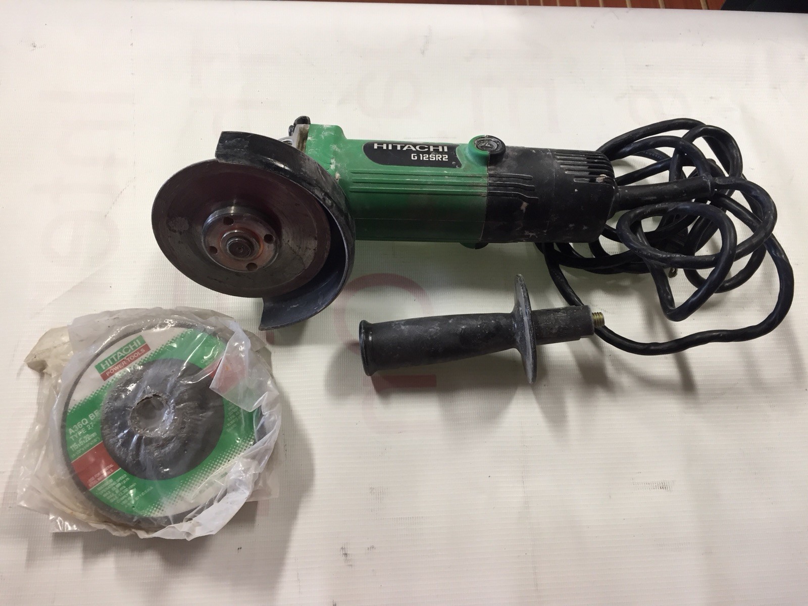 Hitachi G12SR2 Angle Disc Grinder 4 1/2" Carrying Case Used Free ...