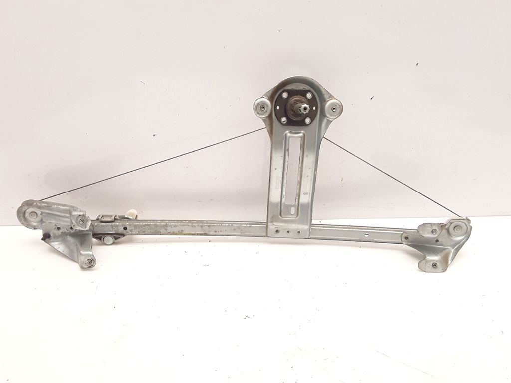Opel Zafira B 1.9CDTi 74kW 2006 Rear right door manual window regulator ...