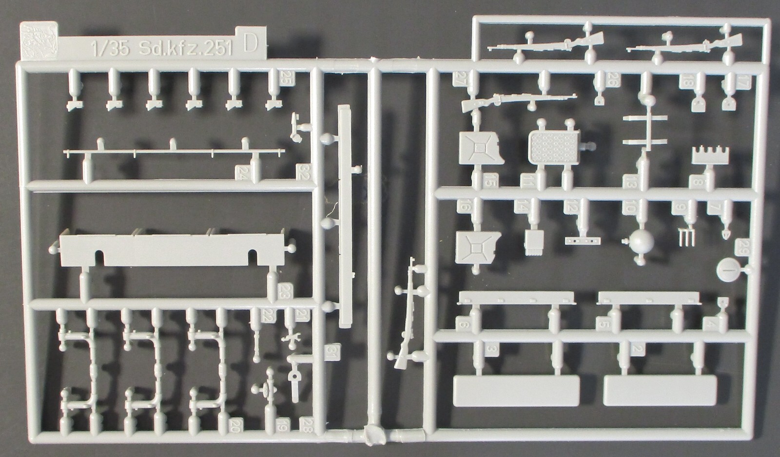 Dragon 1/35th Scale Sd.Kfz. 251/16 Ausf. C - Parts Tree D from Kit No ...