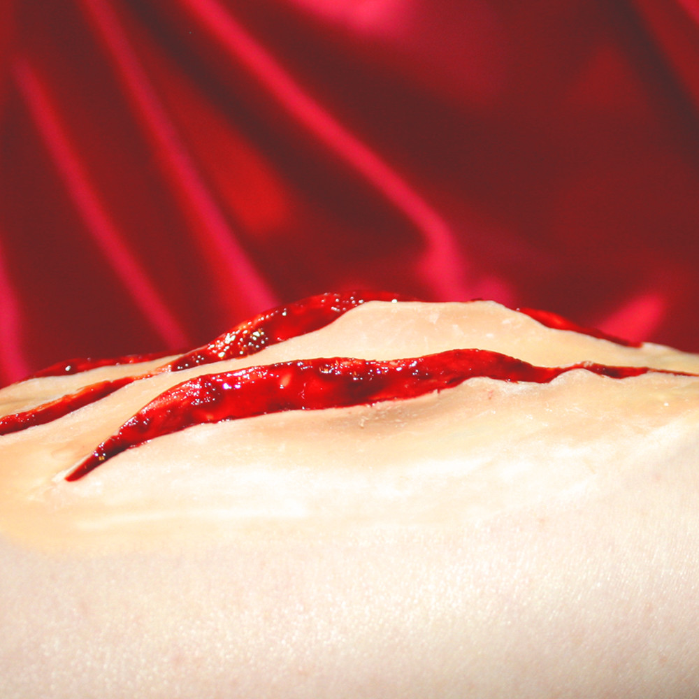 Claw / slash wound! #2 Deep and detailed latex scar for Halloween, UK ...