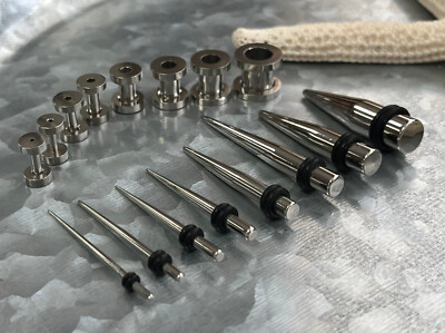 24pc Steel Screw Fit Tunnels & Tapers 14g thru 0g Stretching Kit Gauges ...