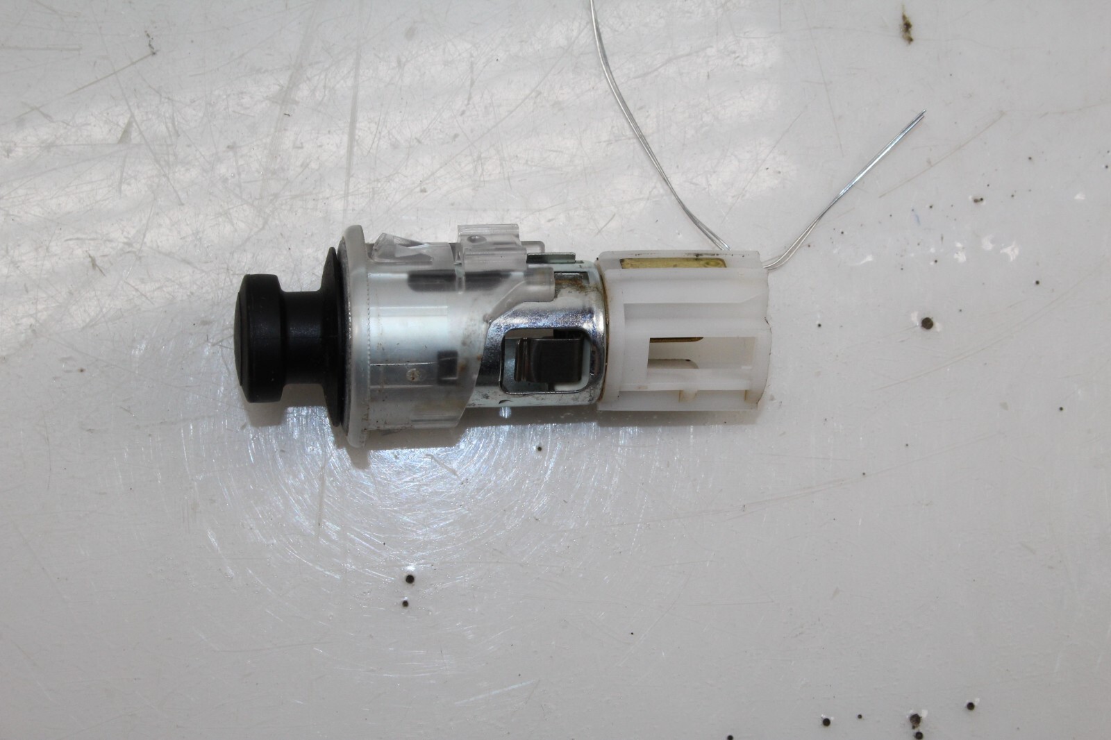 2015-2017 Volkswagen GTI Power Outlet 1J0919309 OEM BU89 | eBay