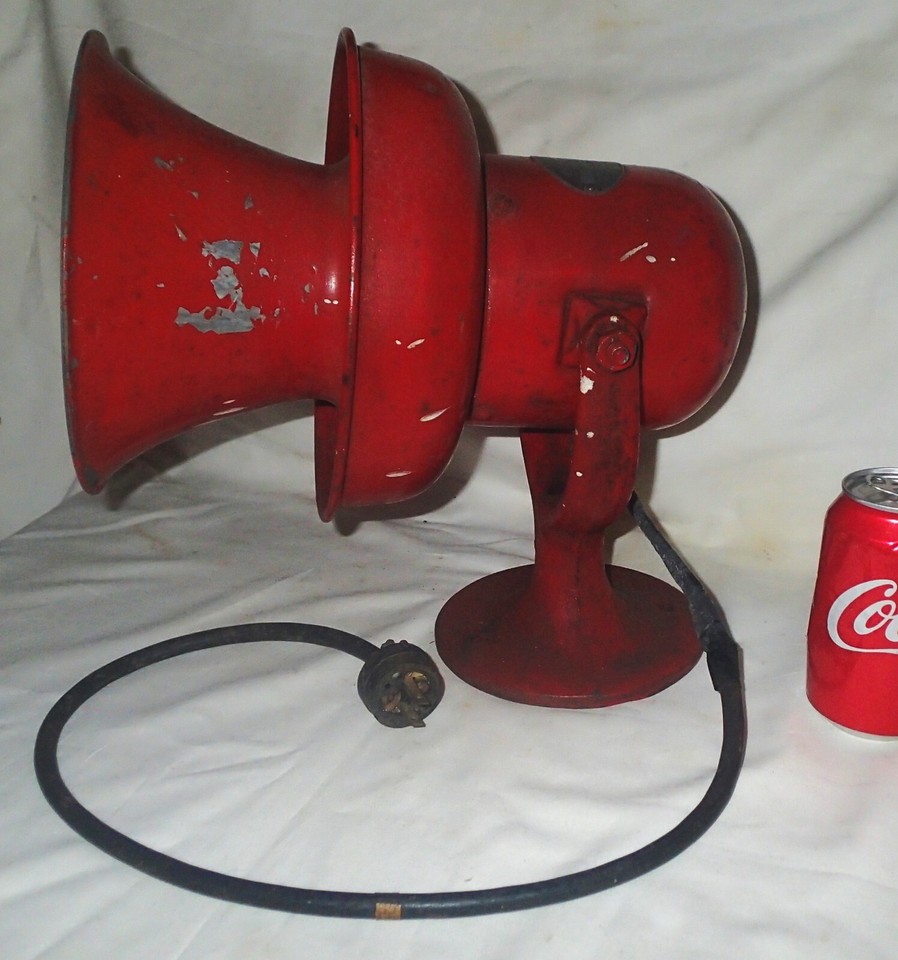FEDERAL ELECTRIC CO. SIREN HORN CHICAGO USA METAL SAFETY INDUSTRIAL ...