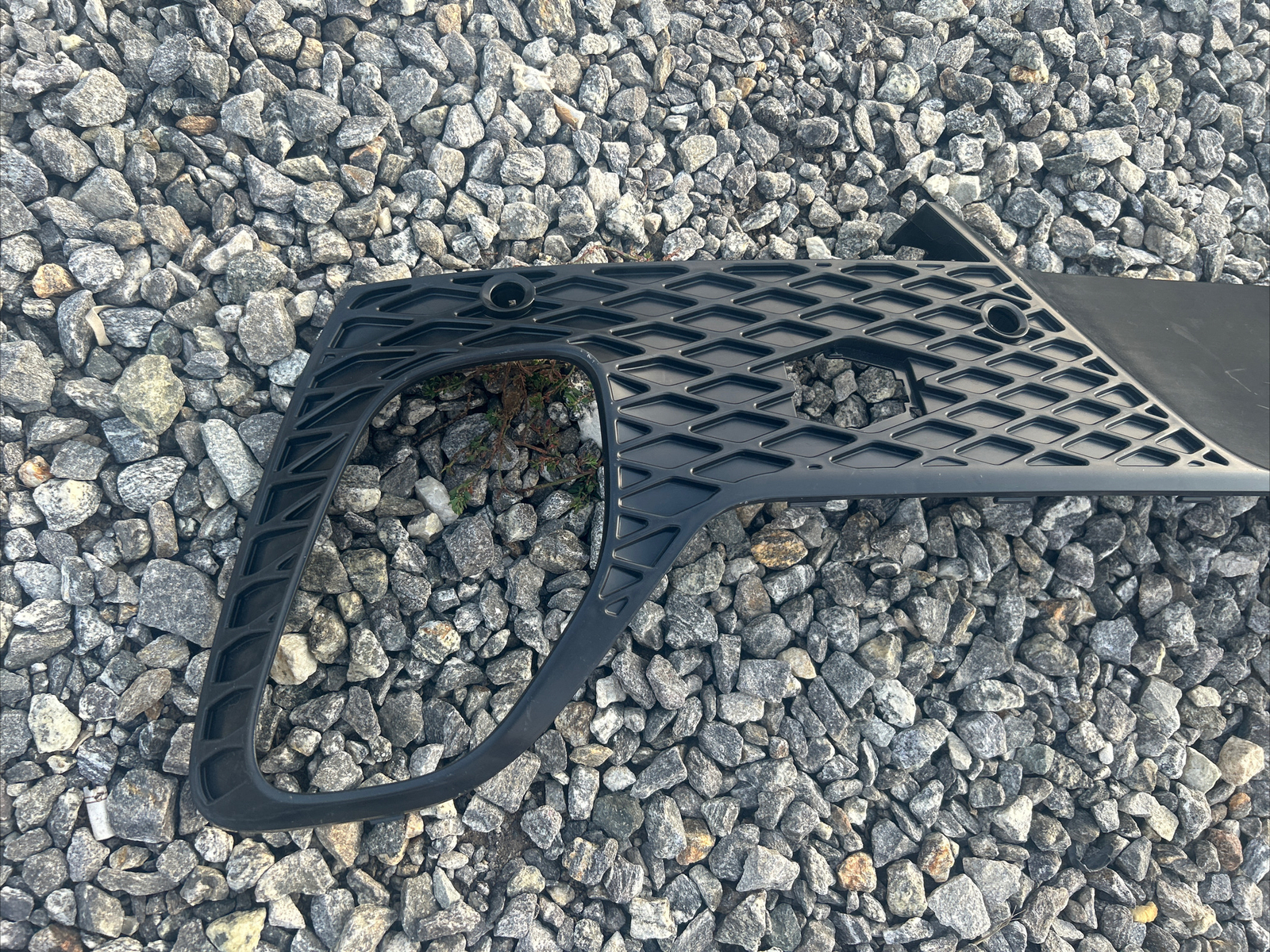 2022 2023 Genesis GV70 Rear Center Bumper Cover OEM | eBay