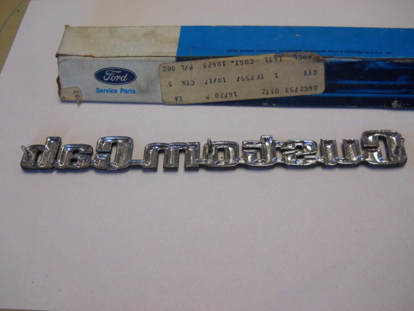 NOS 1973 - 1977 FORD F100 F250 F350 CUSTOM CAB EMBLEM | eBay