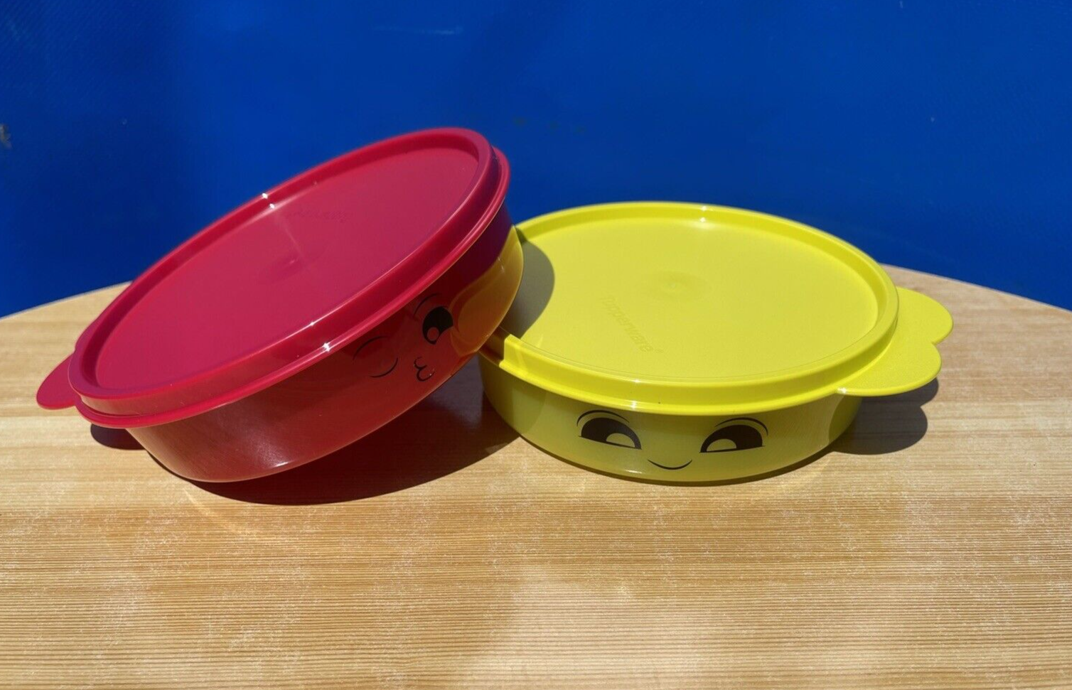 TUPPERWARE Set of 2 Small Bowls Emoji Face smile / kisses Red Yellow ...