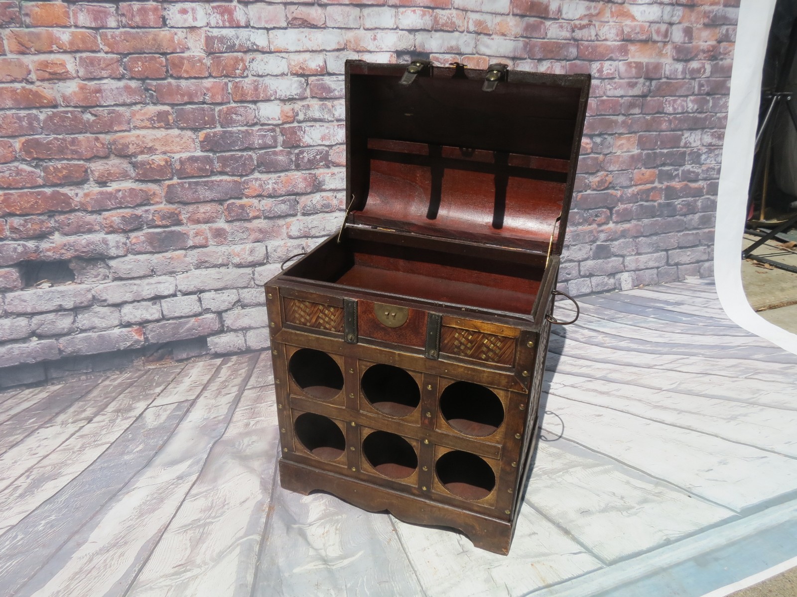 Vintage Pier One Treasure Chest Trunk Wine Holder For 6 Bottles w ...