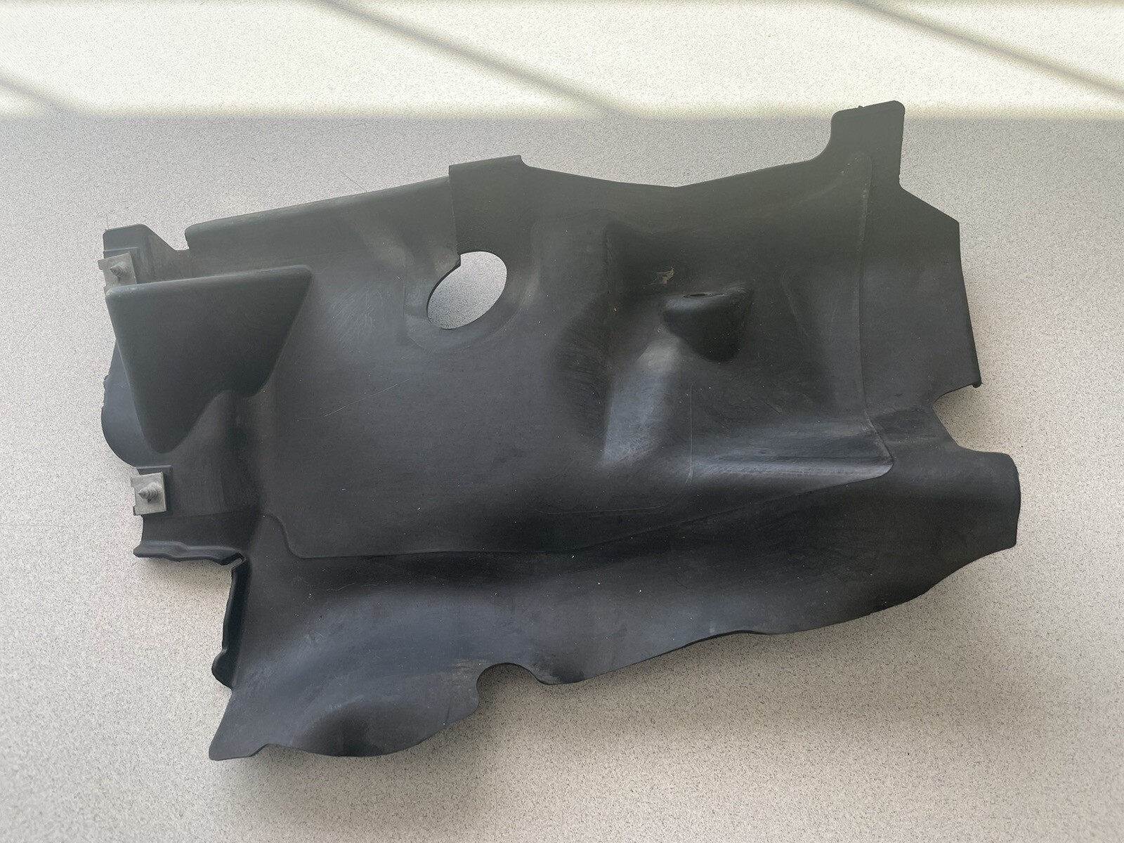 2006-2010 BMW X3 3.0Si E83LCI ~ RIGHT FRONT AIR DUCT ~ 51743416426 ...