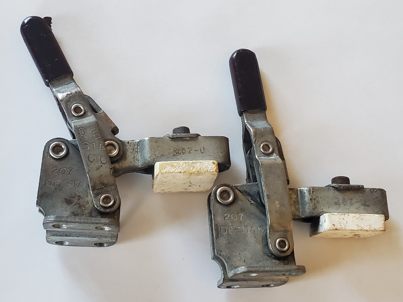 LOT OF 2 Destaco 207-U Vertical Hold-Down Toggle Clamp DE-STA-CO Clamps ...