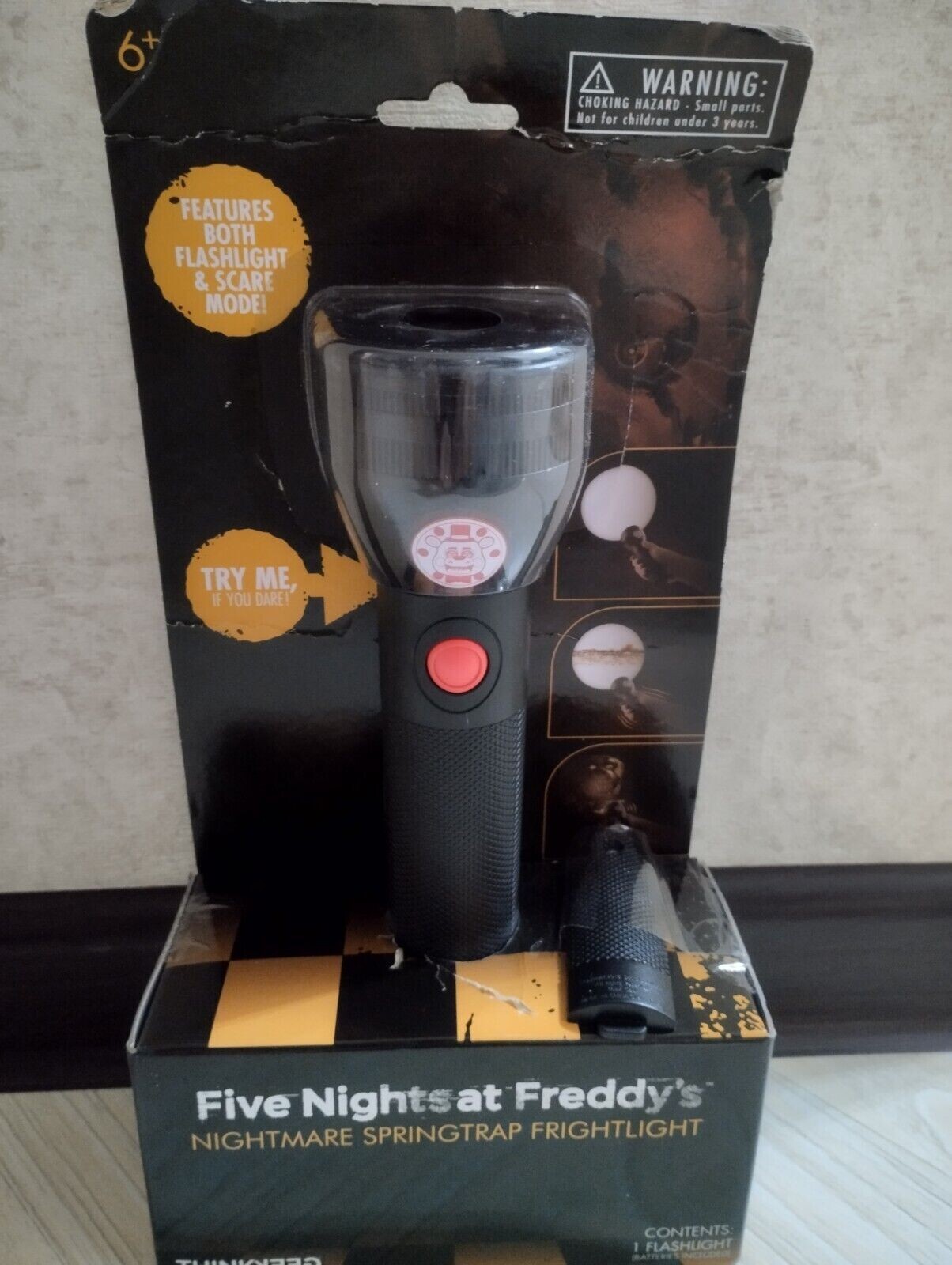 Five Nights at Freddy's Nightmare Springtrap Frightlight Flashlight ...