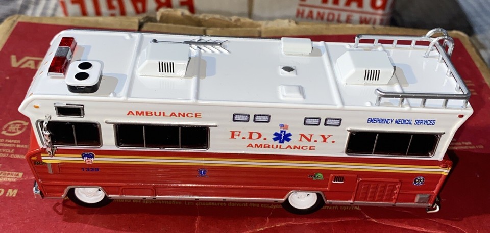 1-1 Kitbash 1/64 FDNY RESCUE AMBULANCE NEW YORK FIRE DEPARTMENT 1-1 Custom Made | eBay