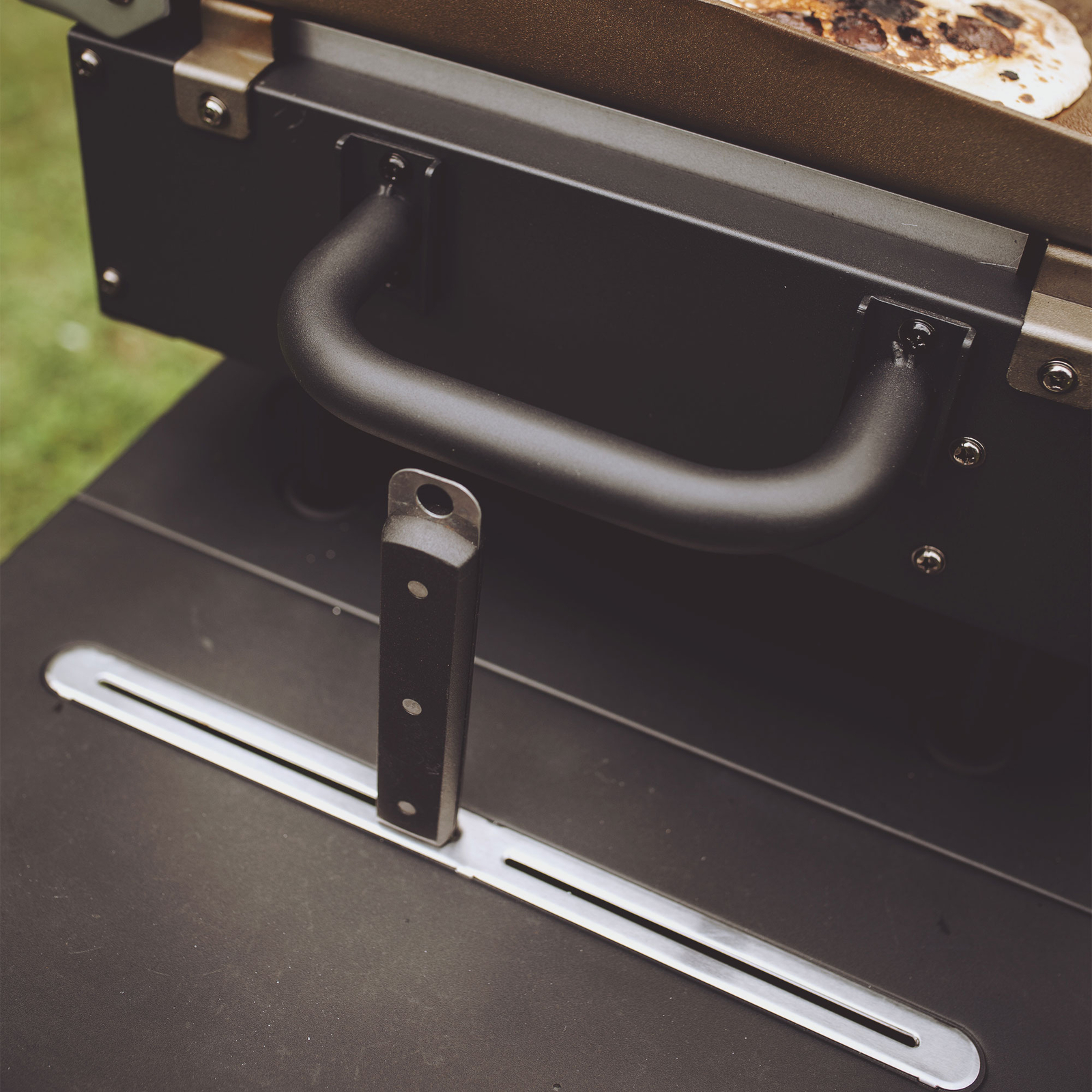 Razor Universal Rolling Prep Cart for Portable Outdoor Griddle and ...