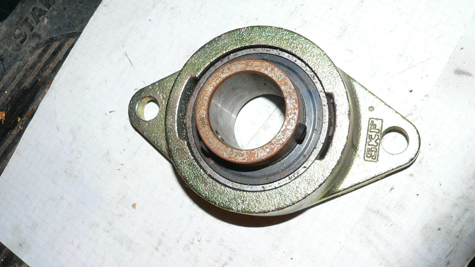 SKF YAR 208-108-2F INSERT BALL BEARING IN 2 BOLT FLANGE HOUSING 1 1/2 ...