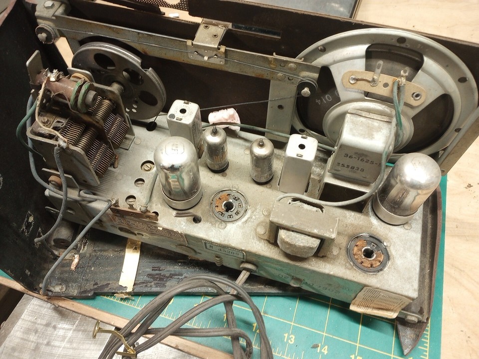 Beat Up Broken Philco Radio Chassis | eBay