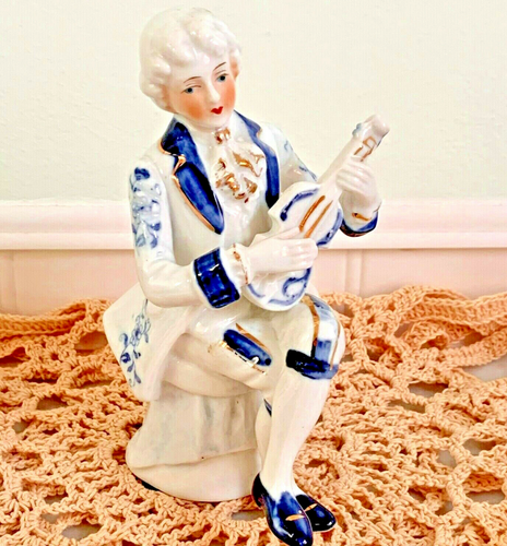 VTG Porcelain Colonial Man Figurine Blue White with Gold Trimming ...