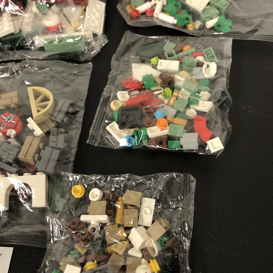 LEGO 40489 Mr. & Mrs. Claus' Living Room READ DESCRIPTION | eBay