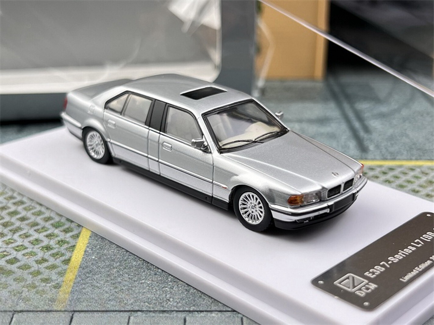 DCM 1/64 Scale BMW 7 Series E38 Silver 1998-01 Diecast Car Model Toy ...