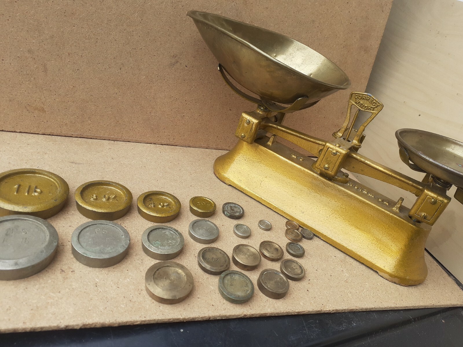 1930s VINTAGE kichen Shop Weight Weighing Scales old Antique Brass ...